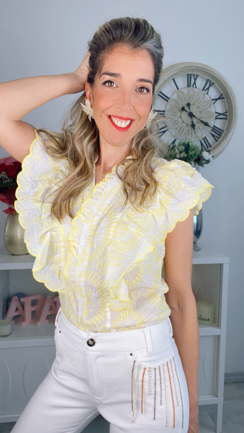 Blusa amarilla bordada – Silvia Arango